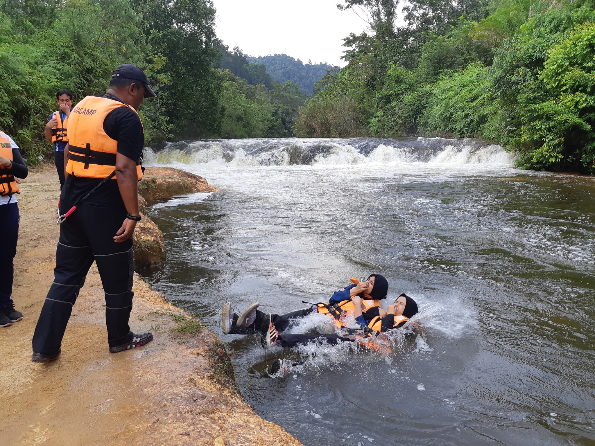5 Aktiviti Mudah Team Building - AsiaCamp